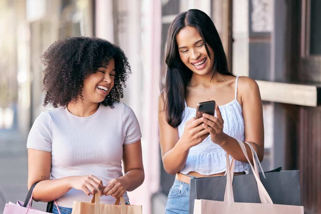 OMOとは？O2Oとの違いや具体的な施策、成功事例を解説｜KOMOJU